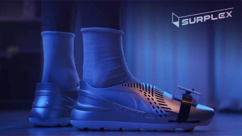Surplex VR สามารถติดตามการเคลื่อนไหวของร่างกาย ผ่านรองเท้าไฮเทคเพียงคู่ ...